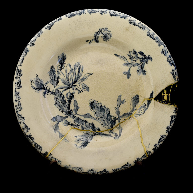 Kintsugi heart in bloom for sale - Pure Gold