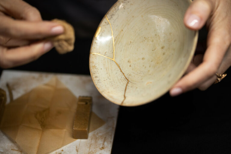Keshifun and Marufun: Two Faces of Gold in the Art of Kintsugi ...